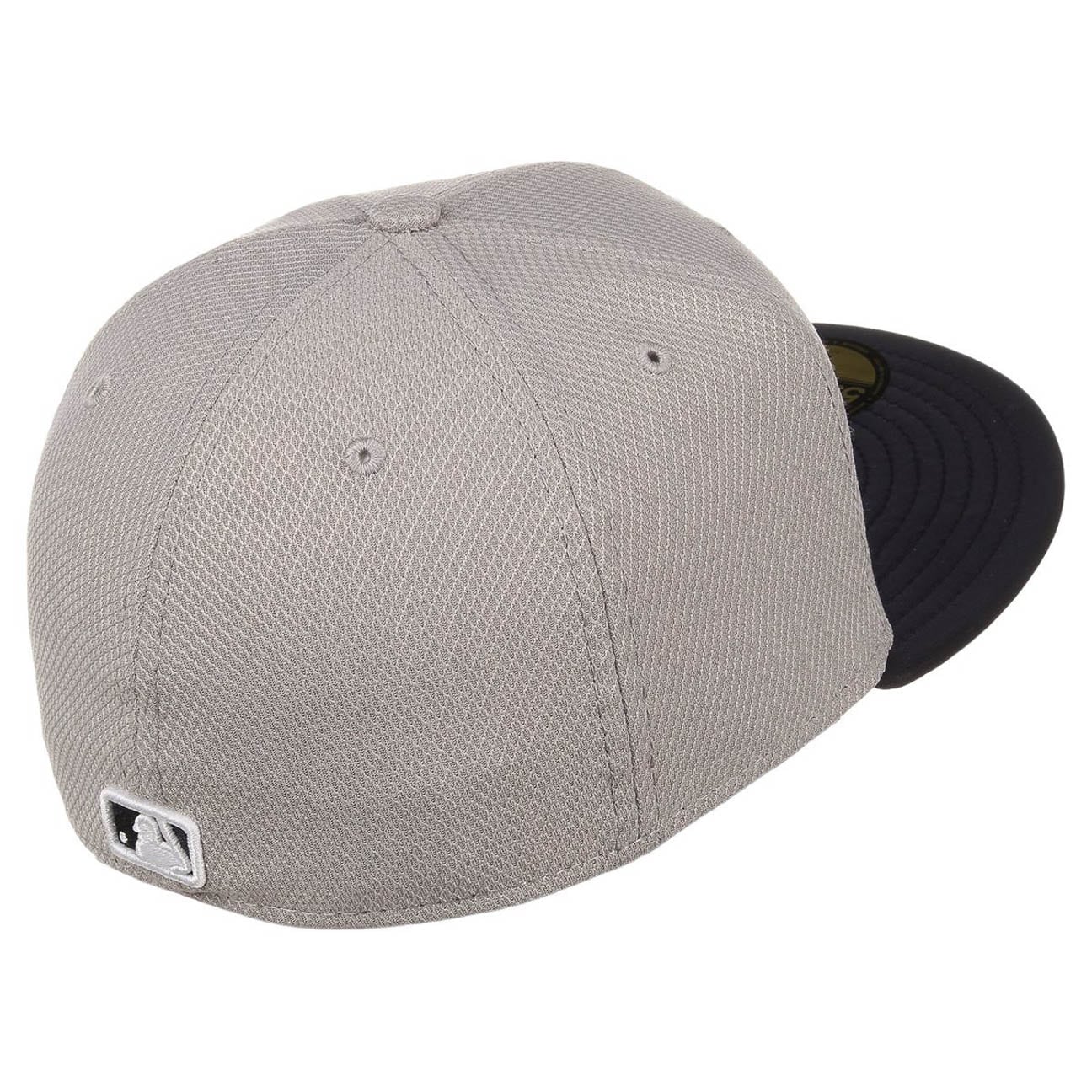 59Fifty Reverse Yankees Cap by New Era - 24,95